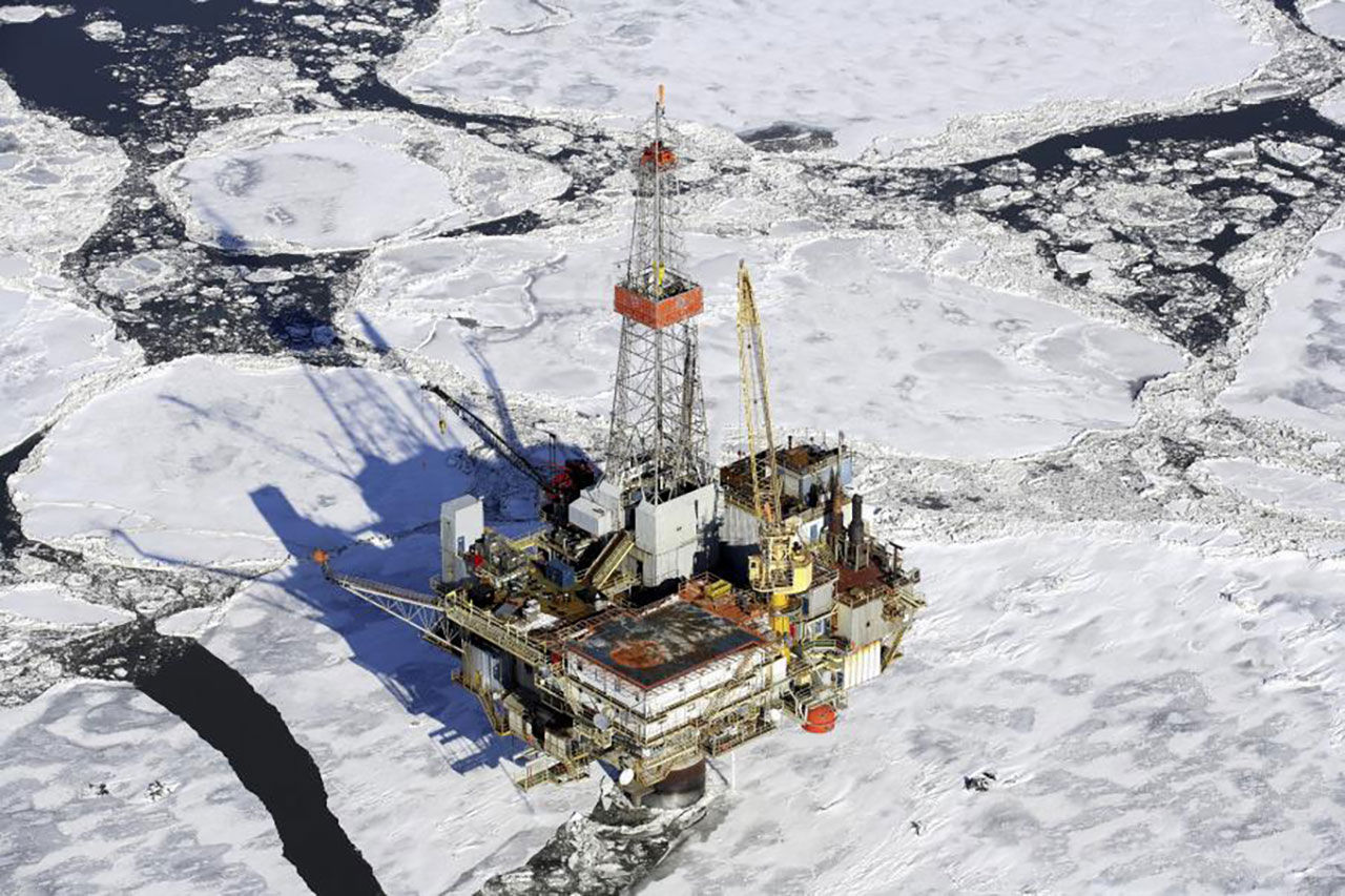 An Investor From Trump’s Circle Is Holding Talks on Developing a Gas ...